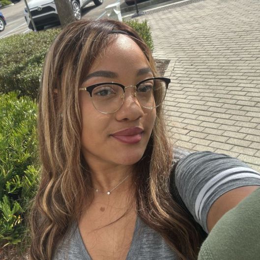 Professional Cuddler in Sunny Isles Beach, Florida | Nursecuddlesss