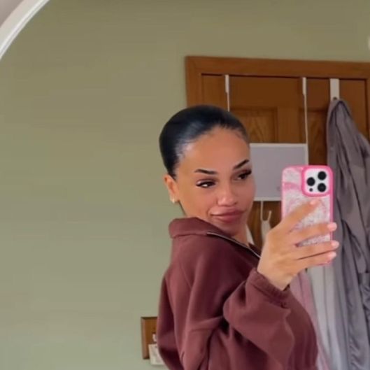 Professional Cuddler in Raleigh, North Carolina, US | sun__flower