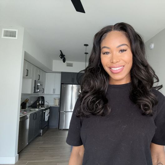 Professional Cuddler in Fort Lauderdale, Florida | cuddlingtherapy