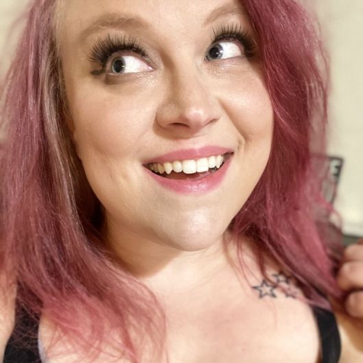 Professional Cuddler in Austin, Texas | pinkpixie