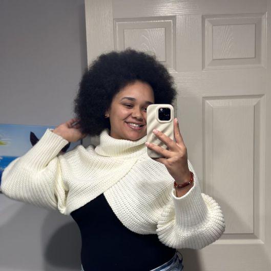 Professional Cuddler in Southfield, Michigan, US | CharlieeRose