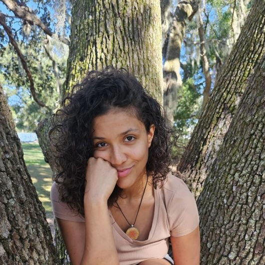 Professional Cuddler in Orlando, Florida | CuddlingKali