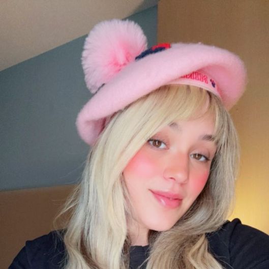 Book a Professional Cuddler in California today