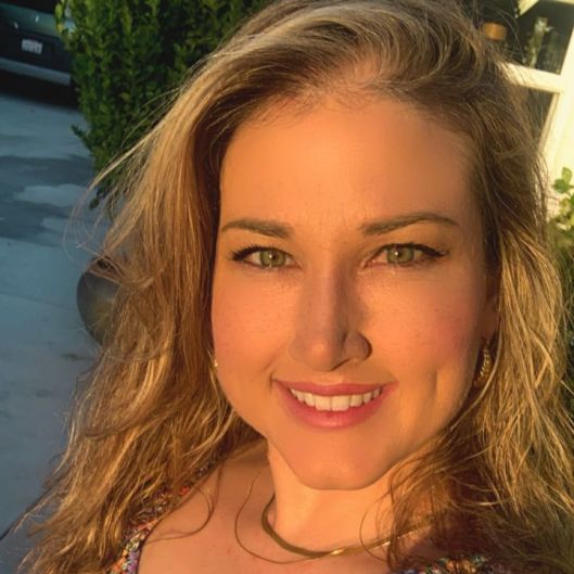 Professional Cuddler in Sydney, New South Wales | CuddleQueen4Lif