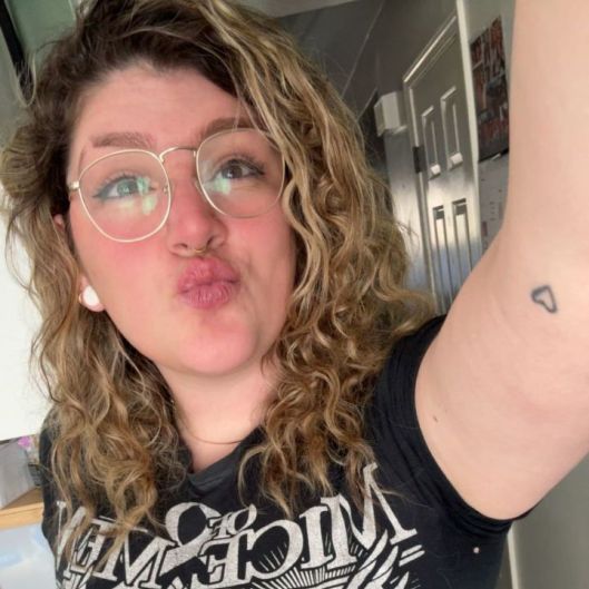 Professional Cuddler in Mattapoisett, Massachusetts | shimlocks