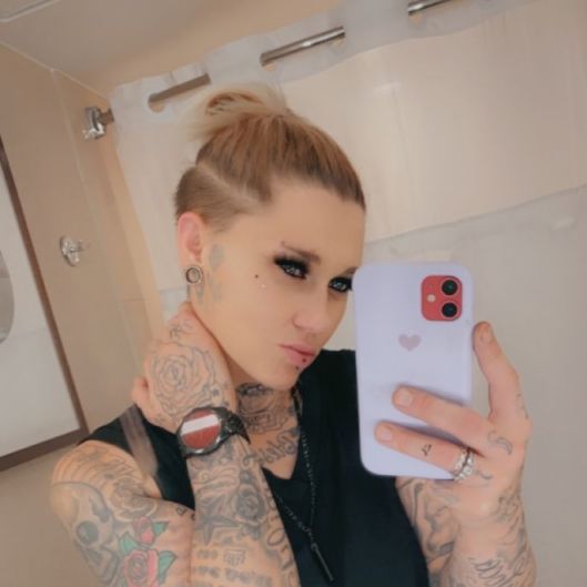 Professional Cuddler in Mesa, Arizona | KillMeWCuddles