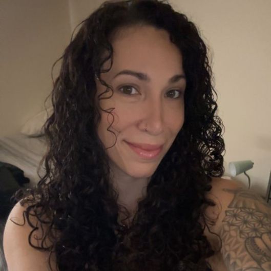 Professional Cuddler in Middletown, New Jersey | jencuddless