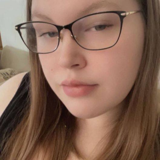 Professional Cuddler in Hagerstown, Maryland, US | emileexo