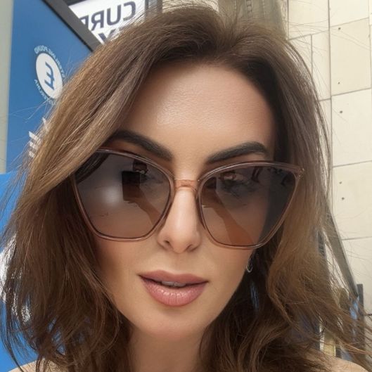 Professional Cuddlers in London | Cuddle Therapy