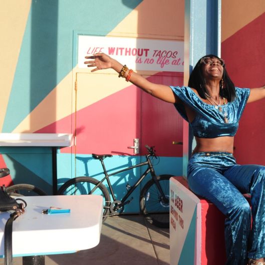 Professional Cuddler in Los Angeles, California | MelaninBee
