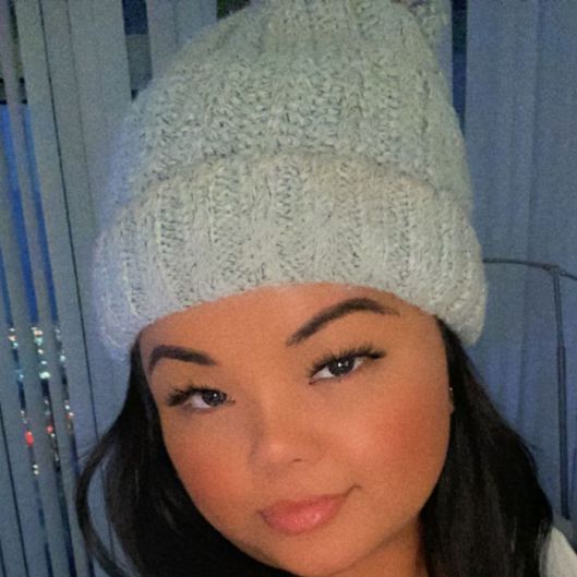 Professional Cuddler in Toronto, Ontario | raine_0044