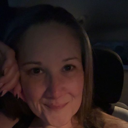 Professional Cuddler in Phoenix, Arizona | CrvyCanoodler