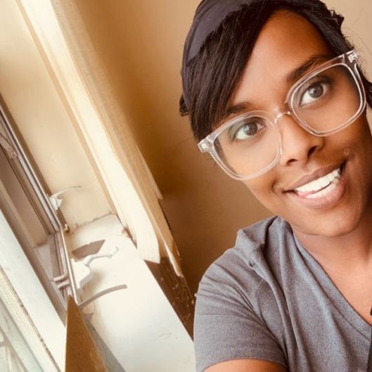 Professional Cuddler in Toronto, Ontario, CA | NiaM