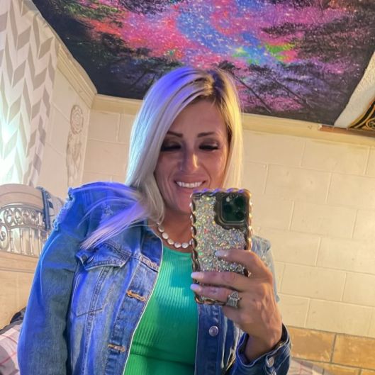 Professional Cuddler in Spartanburg, South Carolina | semone