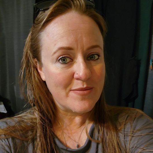 Professional Cuddler in Boise, Idaho | RedEliza