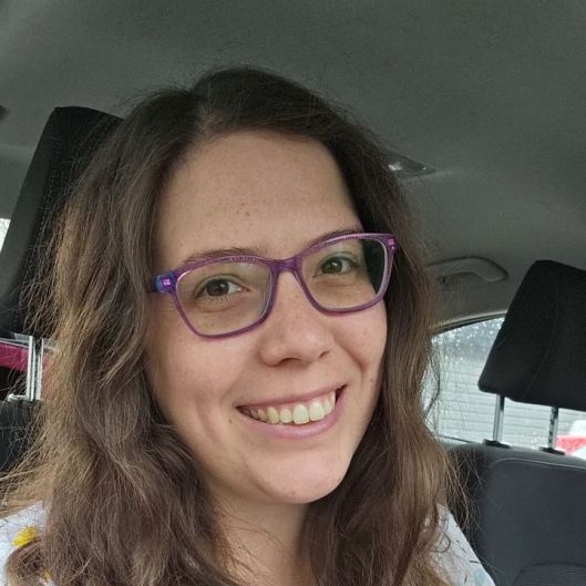 Professional Cuddler in Belding, Michigan | ElizabethLynnR