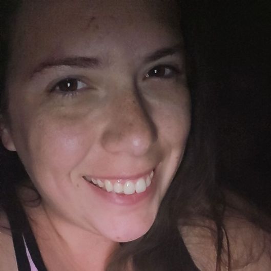 Professional Cuddler in Belding, Michigan | ElizabethLynnR