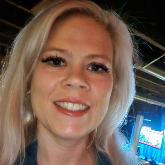 Professional Cuddlers in Nashville | Cuddle Therapy