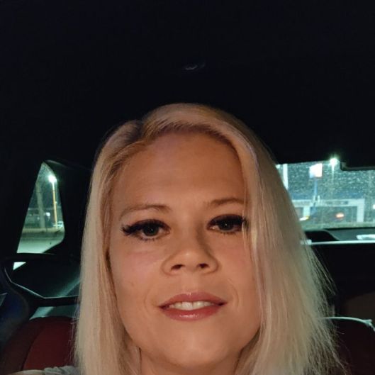 Book a Professional Cuddler in Tennessee today