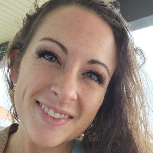 Professional Cuddler in Muskegon, Michigan | Madi_the_cuddle