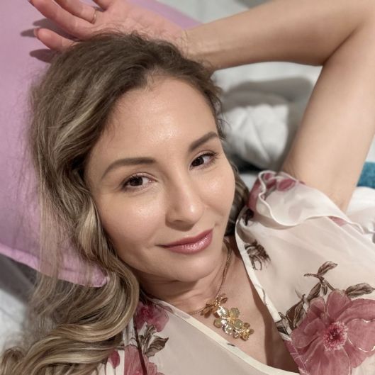 Professional Cuddler in West Palm Beach, Florida | MeltYourHeart