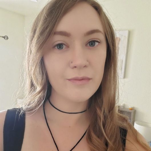 Professional Cuddler in Kent, Washington | Ruby84