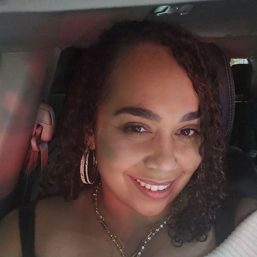 Professional Cuddler in St Louis, Missouri, US | fluffyhugs85