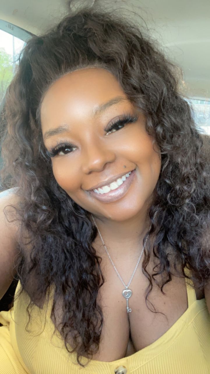 Professional Cuddler in Dayton, Ohio | RoxyRhodes