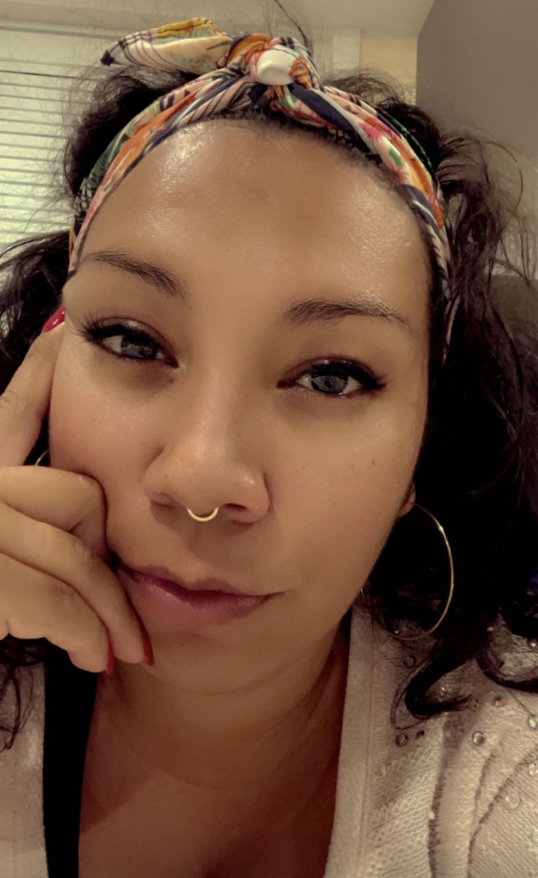 Professional Cuddler in Cincinnati, Ohio | CuddleQD