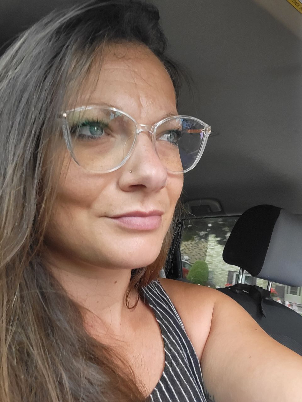 Professional Cuddler in Toronto, Ontario | char_bar