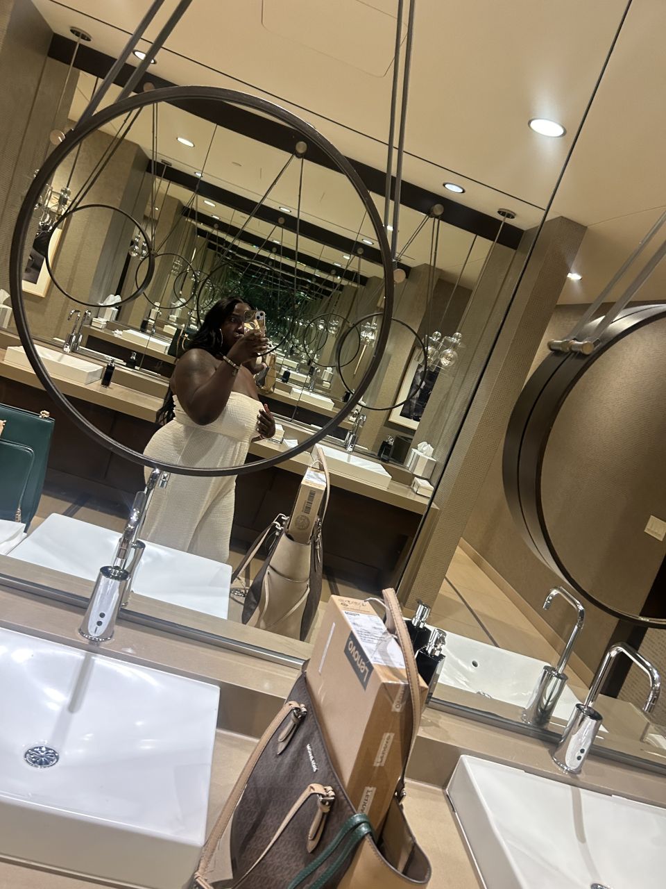 Professional Cuddler in Springfield, Illinois, US | Kaydence2001