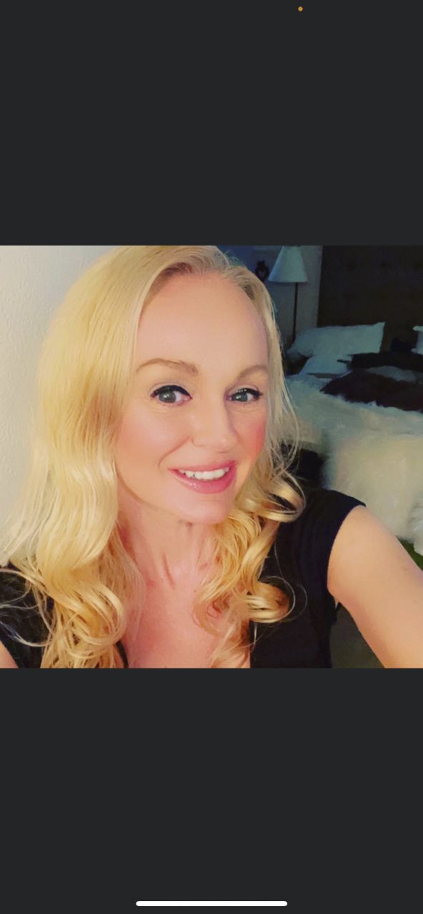 Professional Cuddler in Castaic, California | TracyLynn777