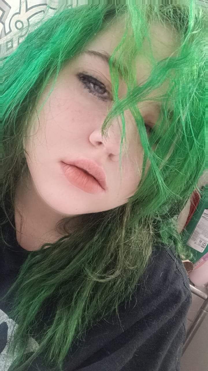 Professional Cuddler in Rexburg, Idaho | brainlessphoebz