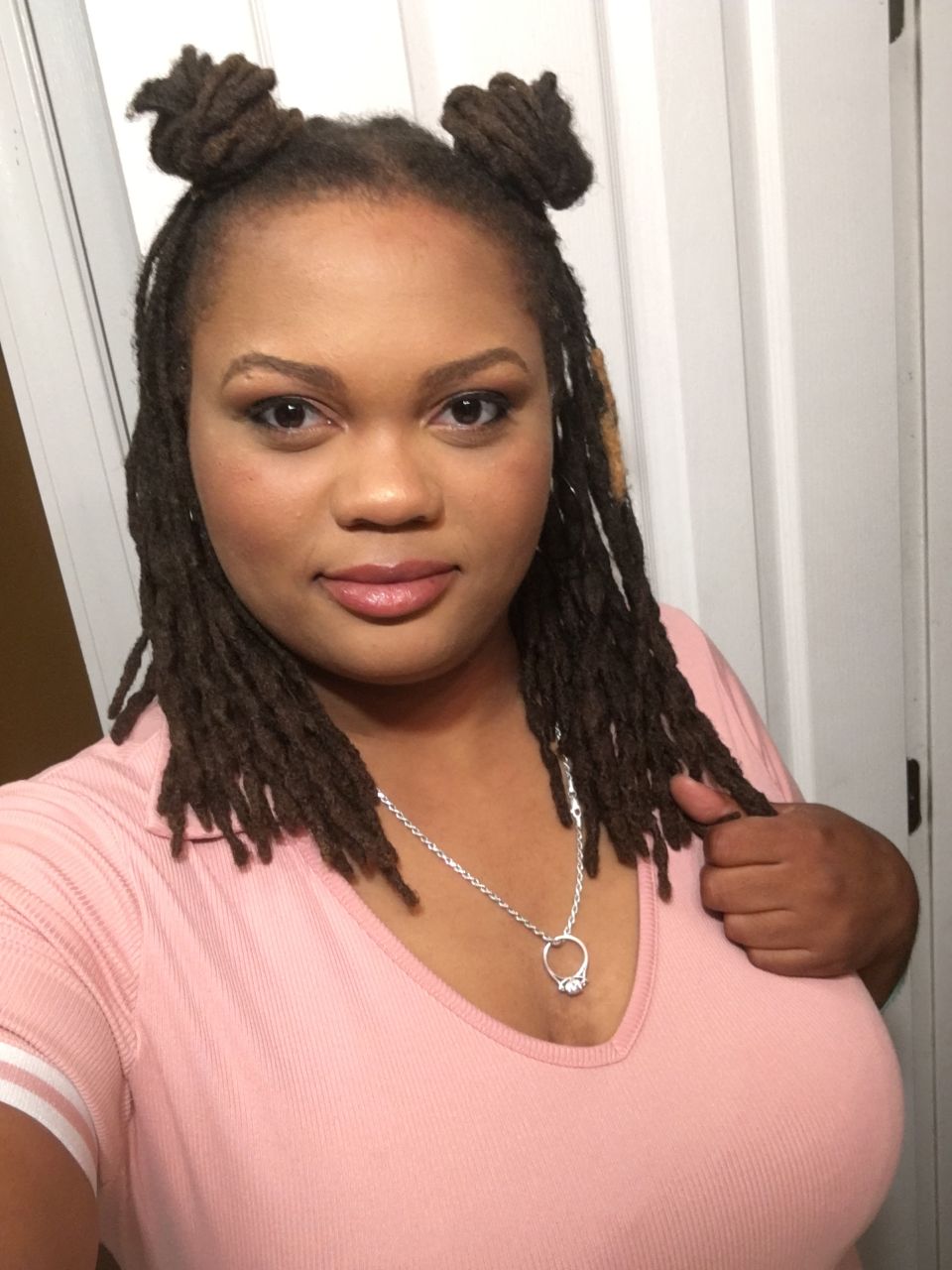 Professional Cuddler in Jacksonville, North Carolina | redbone_cuddles