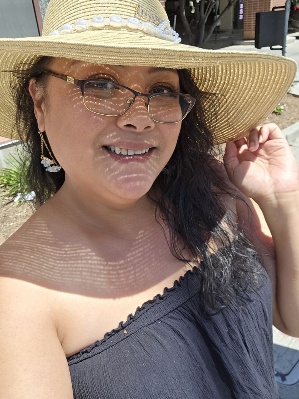 Professional Cuddler in Concord, California | Linaka