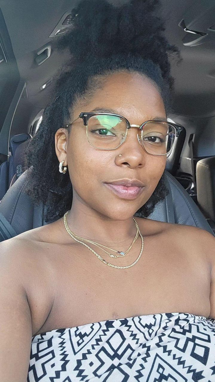 Professional Cuddler in Jacksonville, Florida | Bee_TheHealer