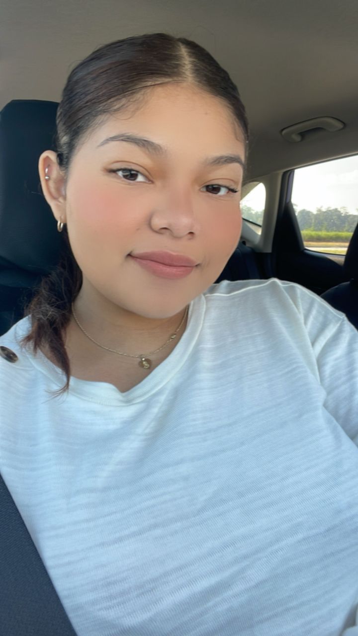 Professional Cuddler in Houston, Texas, US | jamiiie_hugs