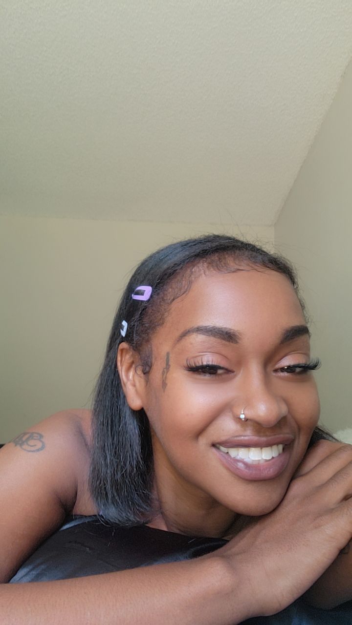 Professional Cuddler in San Antonio, Texas | prettyneptune