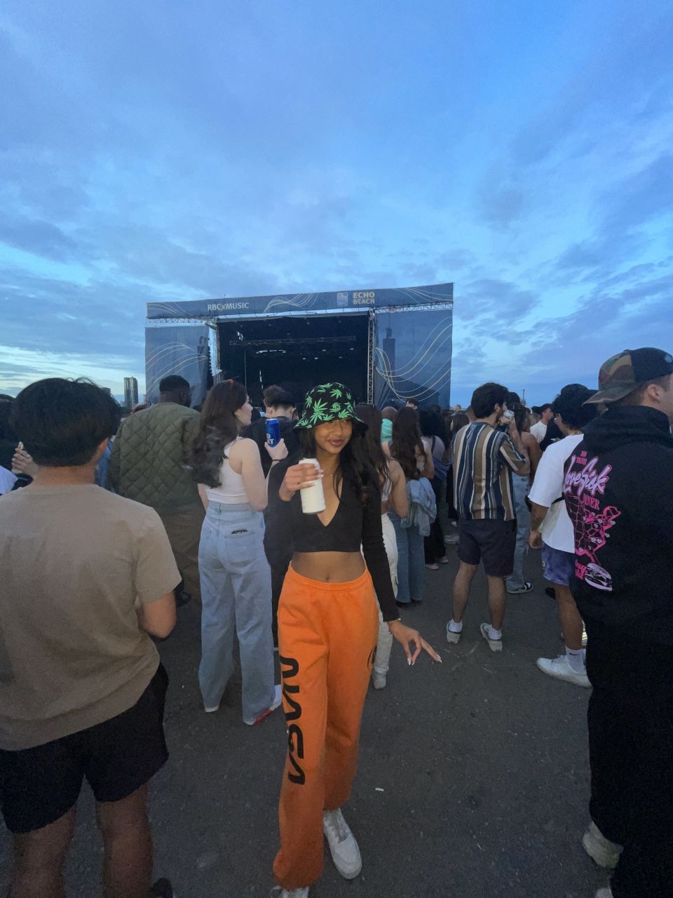 Professional Cuddler in Toronto, Ontario, CA | ParisValentine