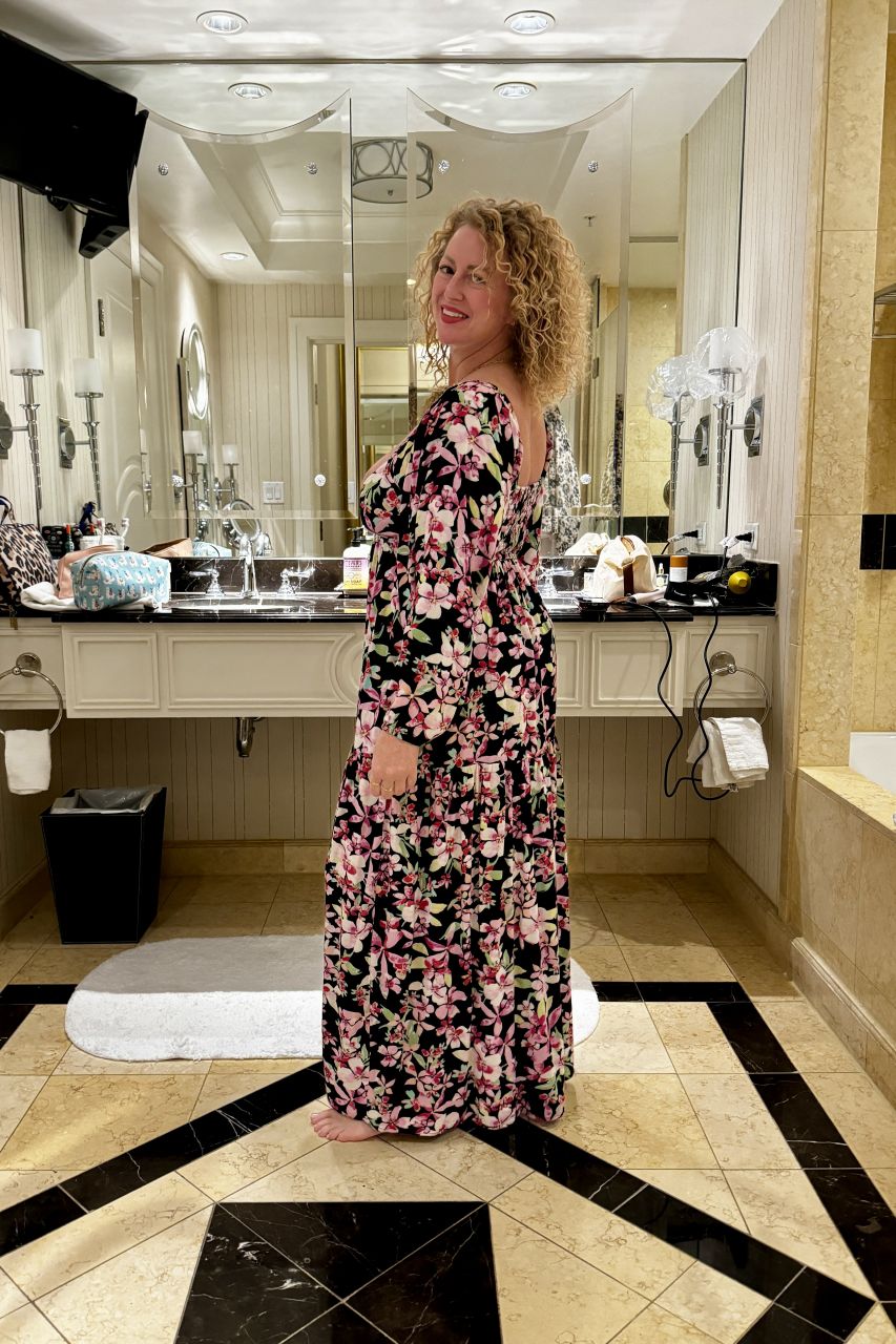 Professional Cuddler in Covington, Kentucky | Curls_To_Cuddle