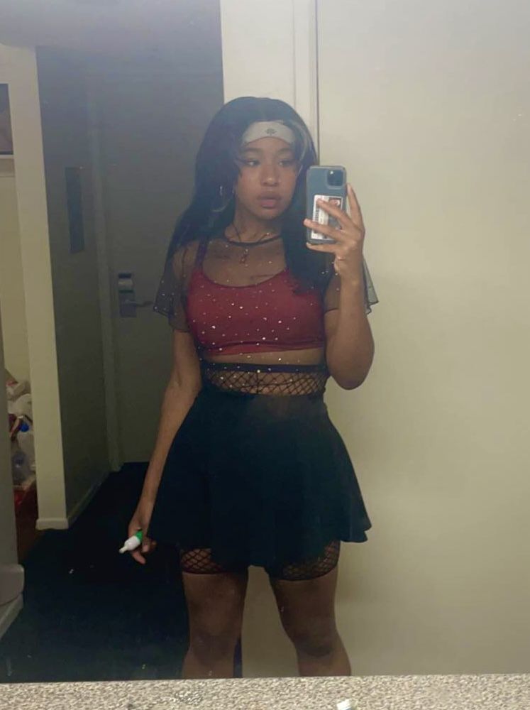 Professional Cuddler in Chatsworth, California, US | goth_gf