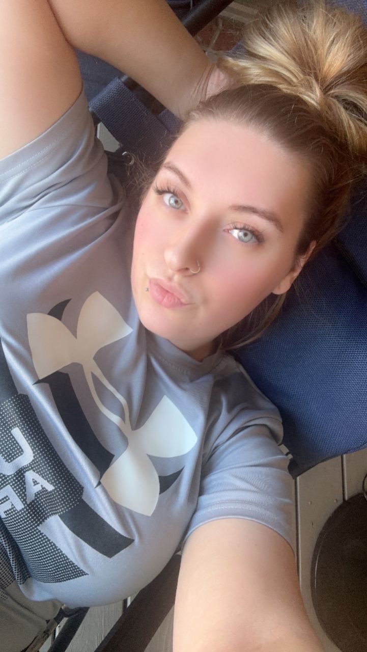 Professional Cuddler in Nashville, Tennessee | Skylarr96