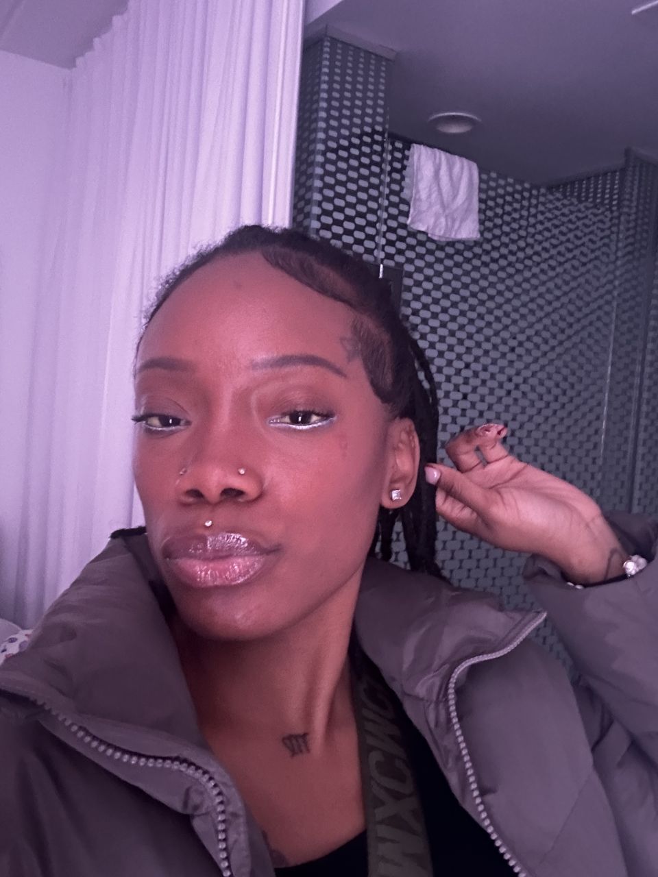 Professional Cuddler in Newark, Delaware | jawitthelocs