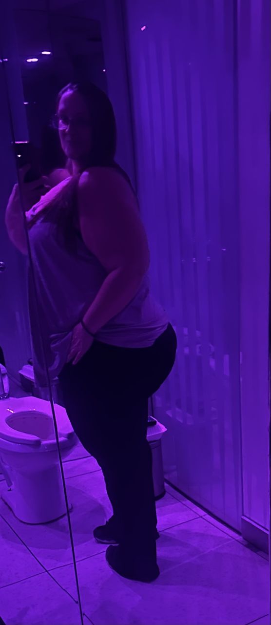 Professional Cuddler in Phoenix, Arizona | CrvyCanoodler