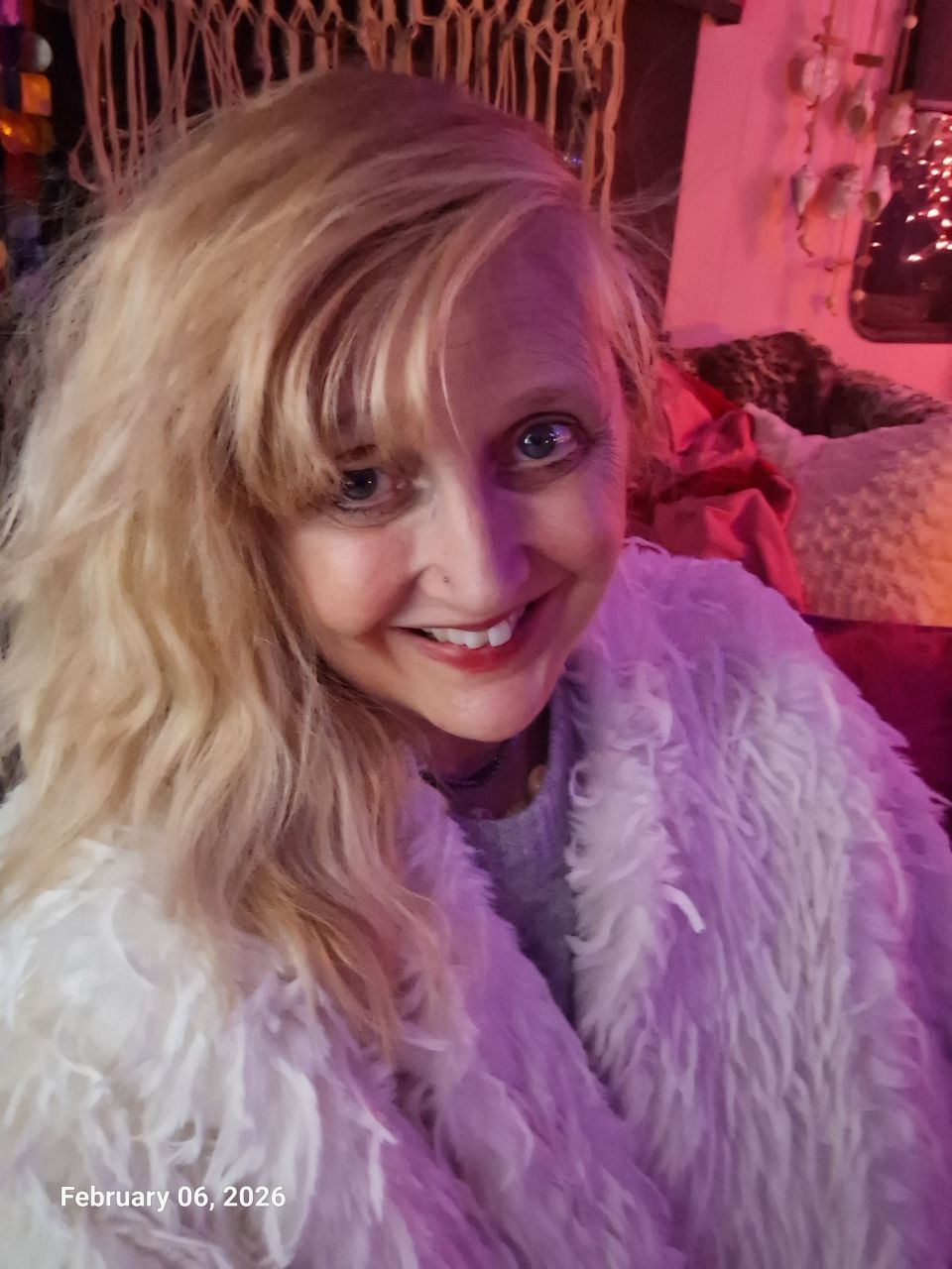 Professional Cuddler in Kennewick, Washington | ellysha