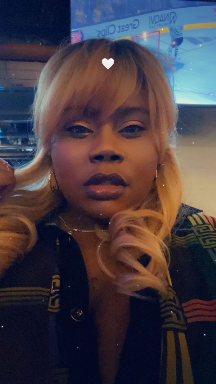 Professional Cuddler in Spokane, Washington, US | Goldeneye9