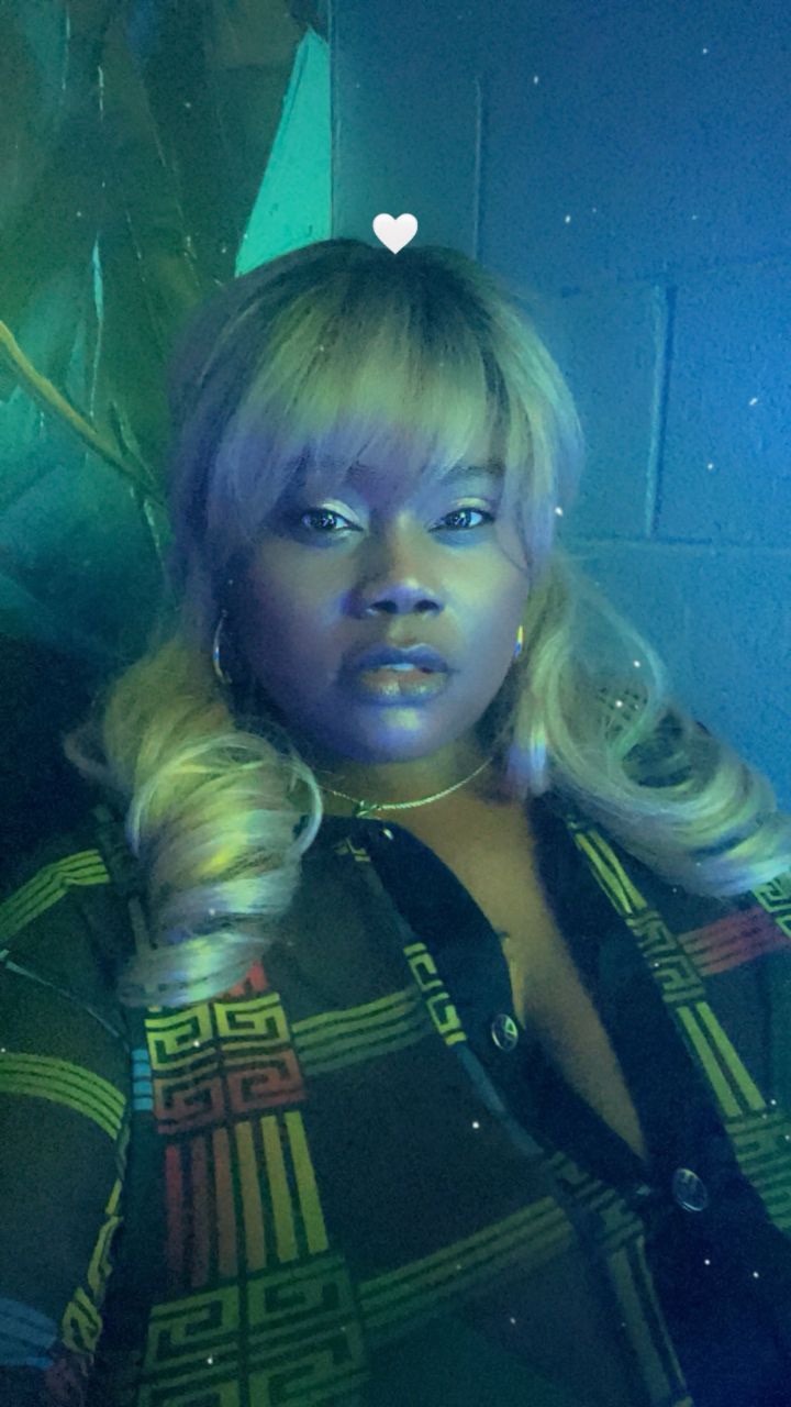 Professional Cuddler in Spokane, Washington, US | Goldeneye9