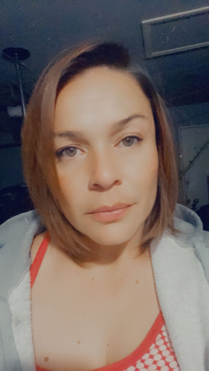 Professional Cuddler in Riverside, California | queencuddle247