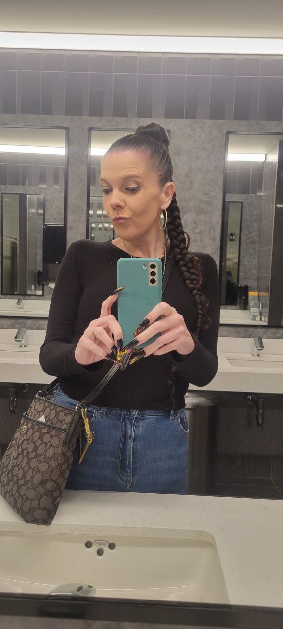 Professional Cuddler in Toronto, Ontario | Sky1986