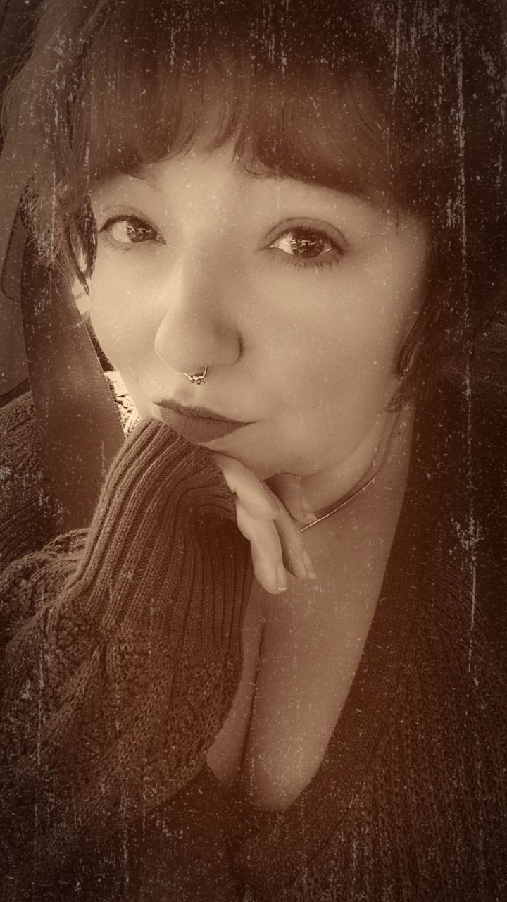 Professional Cuddler in Grants Pass, Oregon | Eden85